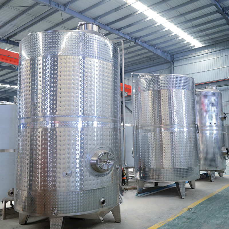 Stainless steel storage tank